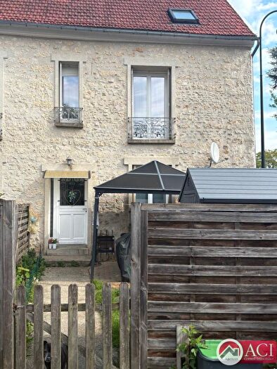 Maison à vendre - Hénonville - 5 pièces - 4 chambres