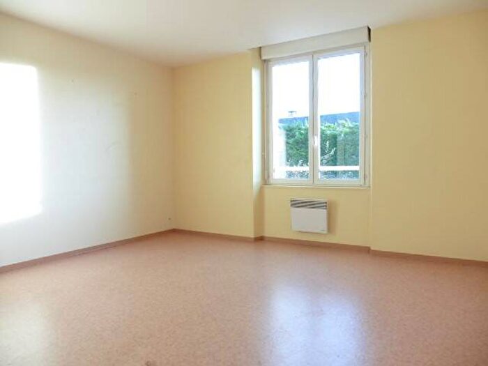 Appartement à louer - Sévérac dAveyron - 2 pièces - 1 chambre