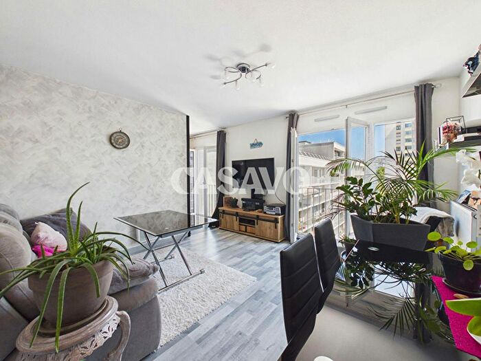 Saint-Ouen-l'Aumône, Centre-ville, Prairie : Appartement 2 pièces à vendre