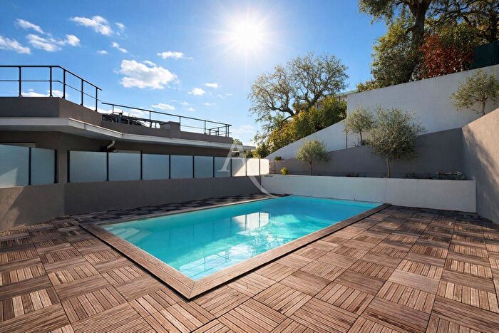 Appartement à louer - Saint Sylvestre, Nice - 2 pièces - 1 chambre