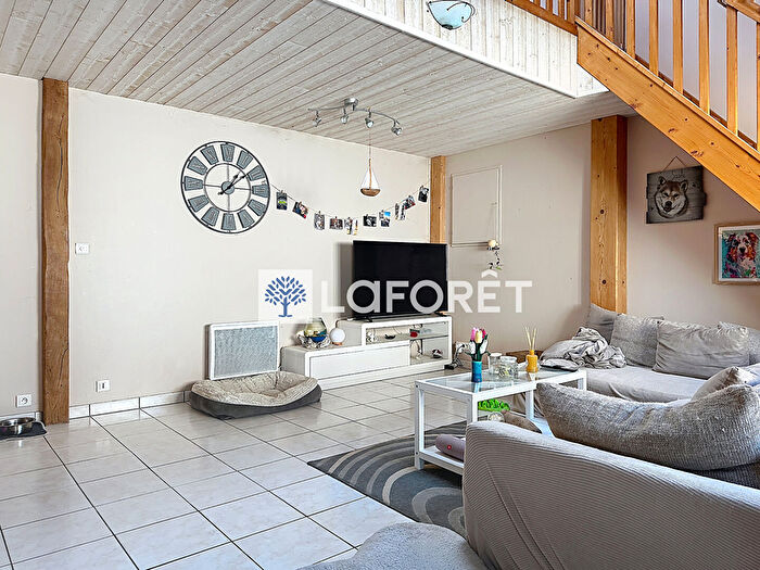 Maison à louer - Faye-lAbbesse - 4 pièces - 2 chambres