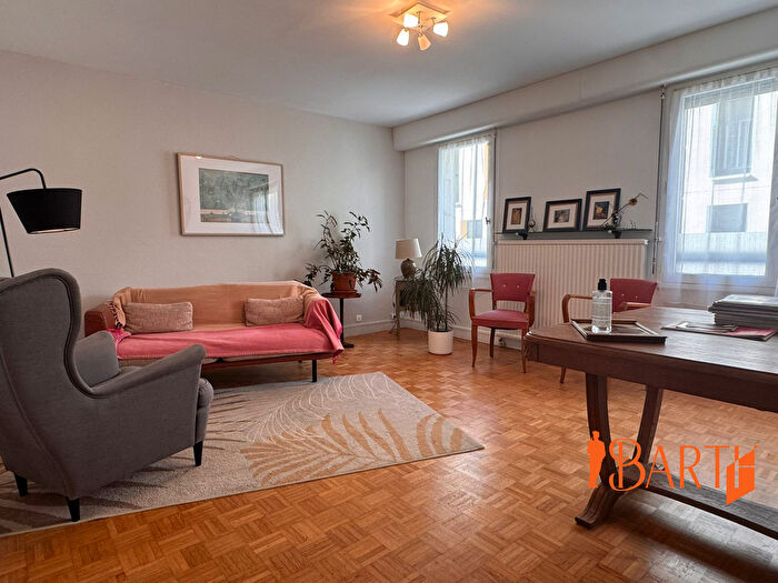 Appartement 3 pièces à Bourges, Centre-ville, Charlet, Lahitolle, Pignoux, Sembat, à vendre