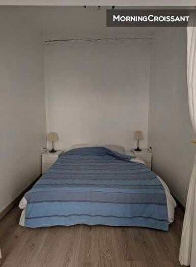 Appartement à louer - Les Grandes Carmes, Marseille ème - 1 pièce - 2 chambres