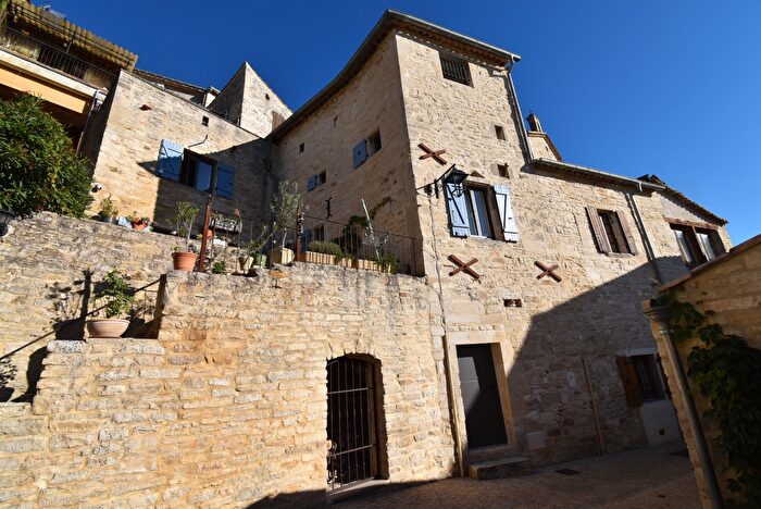 Barjac - Maison 6 pièces à vendre