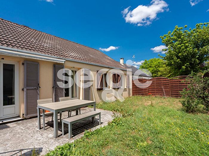 Bernes-sur-Oise : Maison 5 pièces à vendre