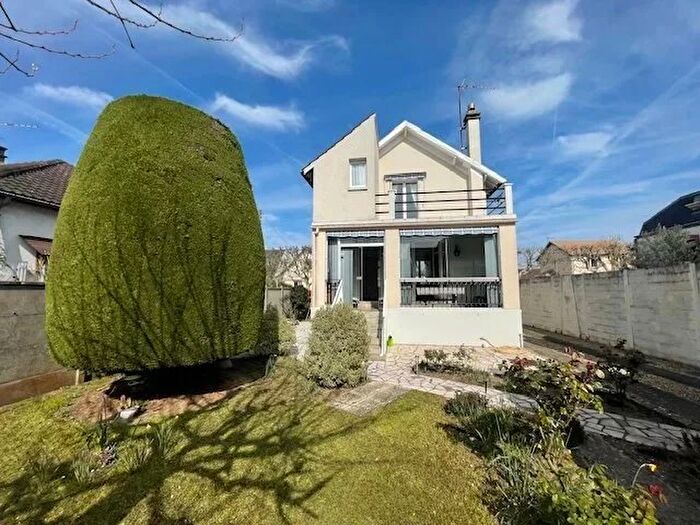 Maison à vendre - Montesson - 4 pièces - 2 chambres