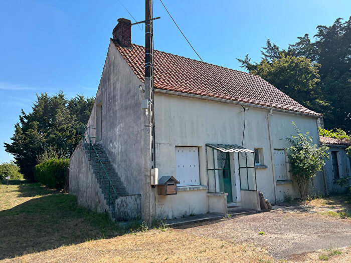 Saint-Christophe-du-Ligneron - Maison 3 pièces à vendre