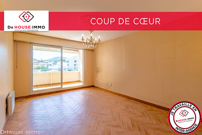 Appartement 3 pièces à vendre à Cavalaire-sur-Mer, Centre-ville