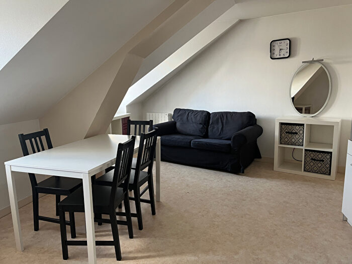 Appartement à louer - Pontivy, Centre-ville, Blavet - 2 pièces - 1 chambre