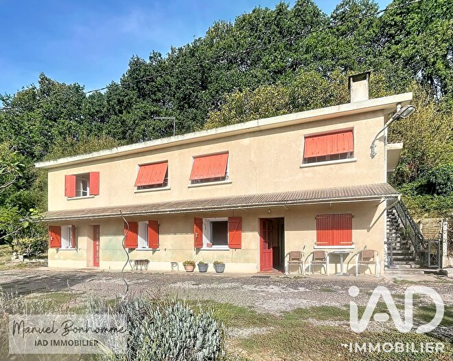 Maison 4 pièces à vendre à Saint-Hilaire-de-Lusignan