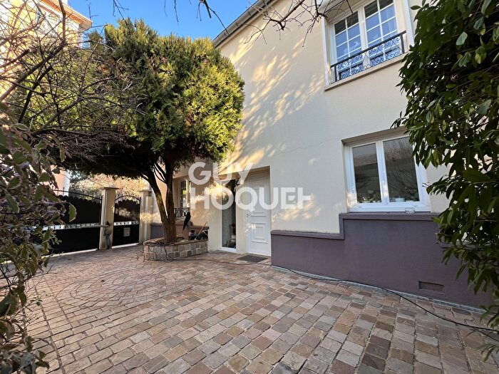 Maison à vendre - Châtillon, Savoie, Brossolette - 8 pièces - 5 chambres