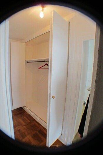 Appartement à louer - Grandes Carrières-Clichy, Paris ème arrondissement - 1 pièce