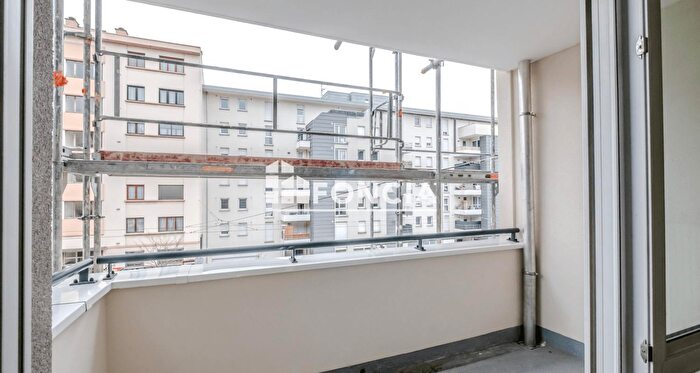 Appartement à vendre - Ambilly - 3 pièces - 2 chambres