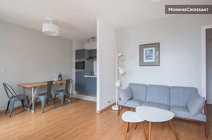 Appartement à louer - Saint Thomas dAquin, Paris ème arrondissement - 2 pièces - 1 chambre