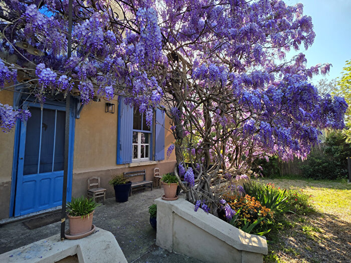 Maison à vendre - Eygalières - 5 pièces - 4 chambres