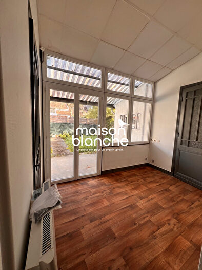 Appartement à louer - Saint-Médard-en-Jalles, Centre-ville - 1 pièce