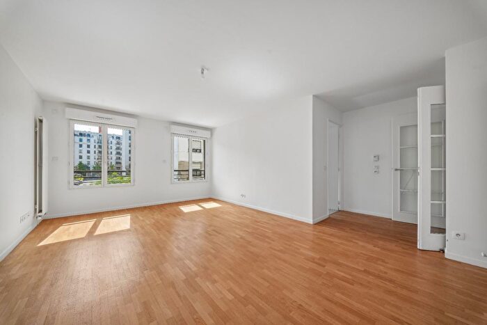 Suresnes, Carnot, Gambetta : Appartement 5 pièces à vendre