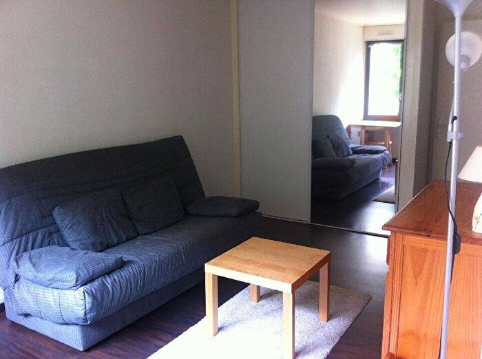 Appartement 1 pièce à Saint-Maurice, à louer