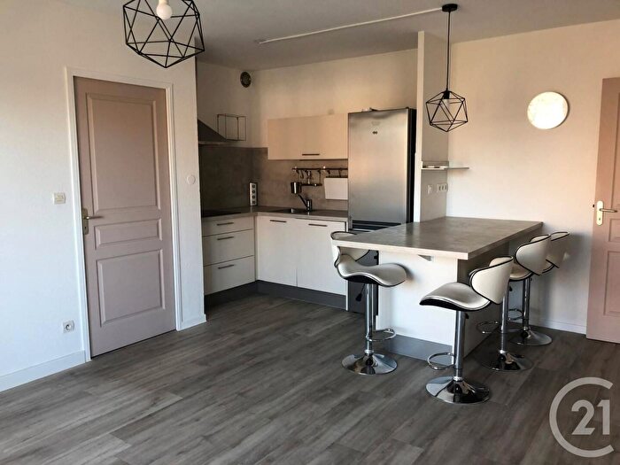 Appartement à louer - Carcassonne - 3 pièces - 2 chambres