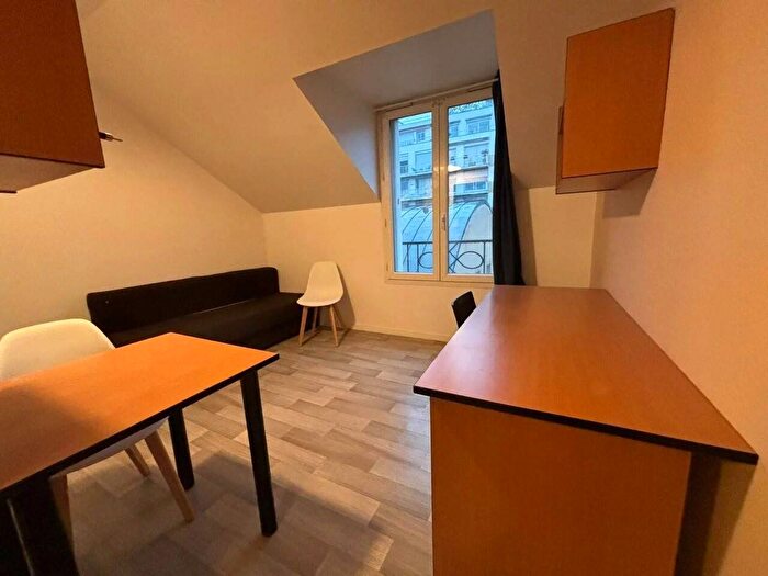 Appartement à louer - Bel-Air Nord, Paris ème arrondissement - 1 pièce - 1 chambre