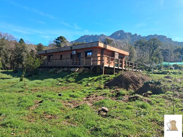 Maison à vendre - Carbuccia - 4 pièces - 3 chambres