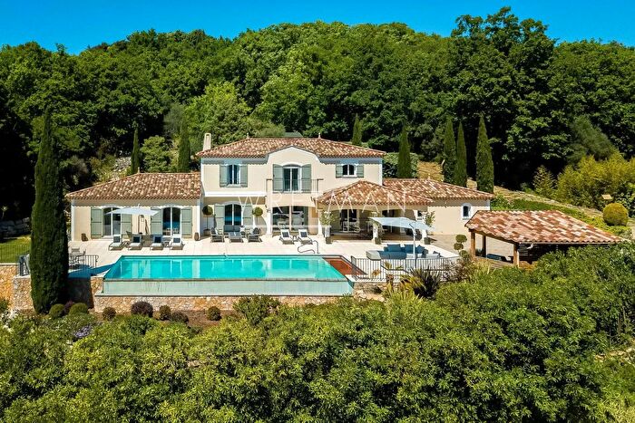Maison 6 pièces à Montauroux, à vendre