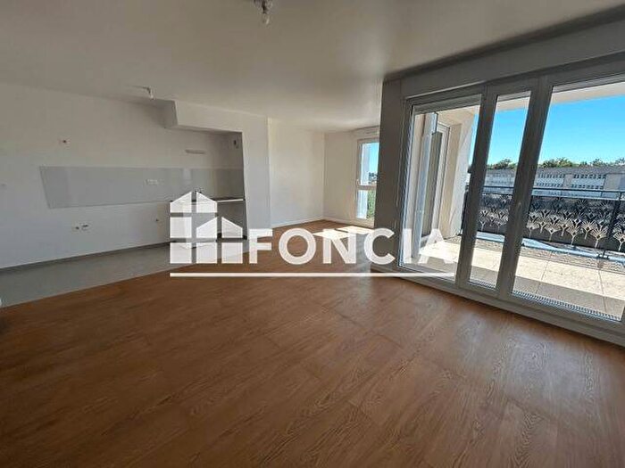 Appartement à louer - Melun - 3 pièces - 2 chambres