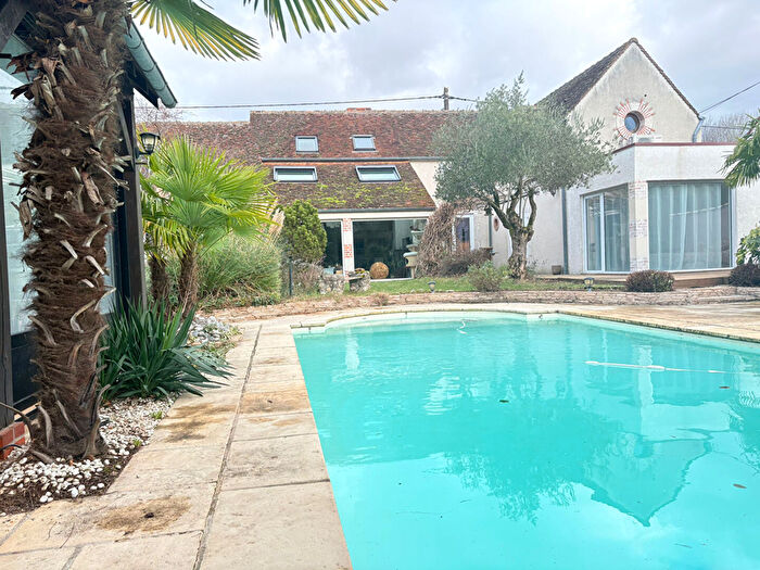 Maison à vendre - Saint-Denis-en-Val - 9 pièces - 5 chambres