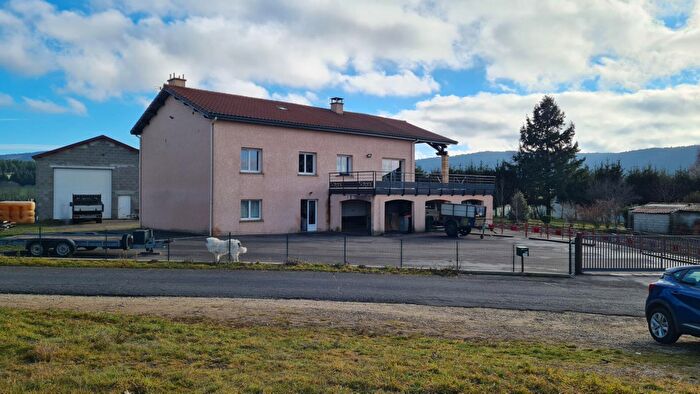 Maison à vendre - Marlhes - 5 pièces - 3 chambres