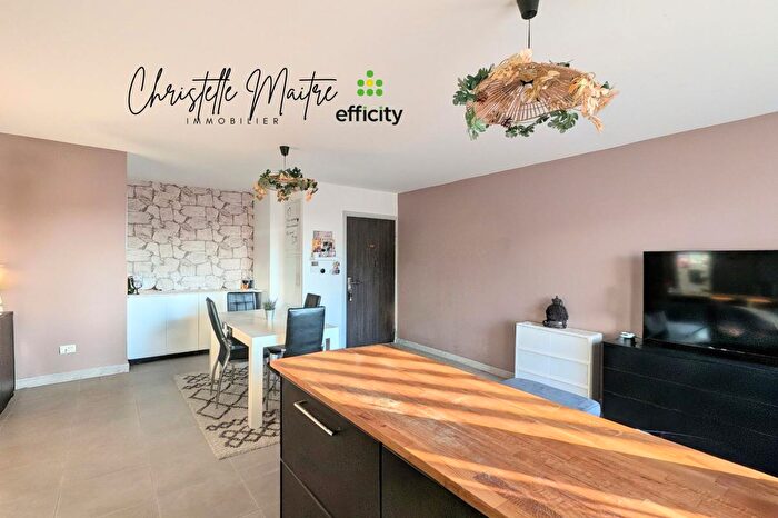 Appartement à vendre - Saint-Martin-de-Crau - 4 pièces - 3 chambres