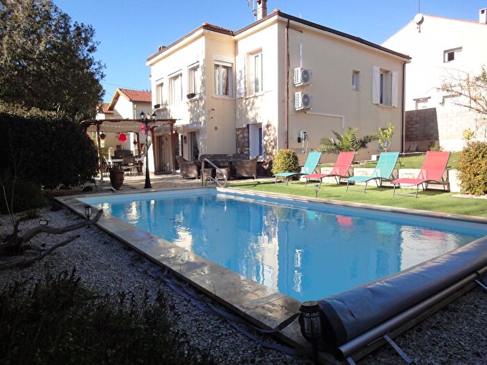 Maison à vendre - Béziers - 6 pièces - 4 chambres