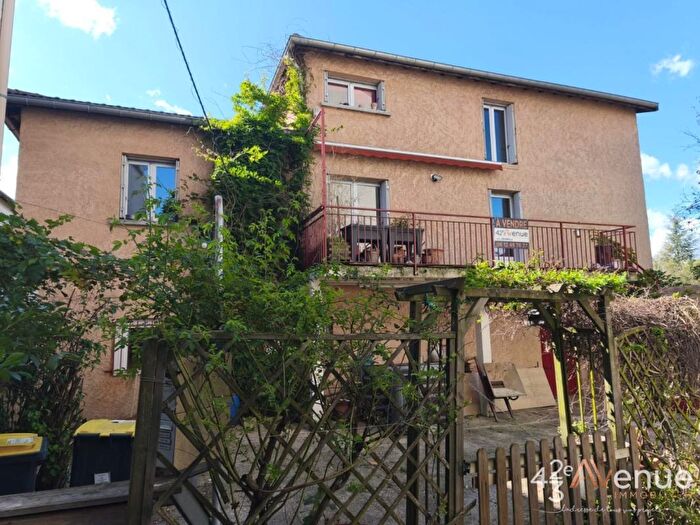 Maison à vendre - La Ricamarie - 5 pièces - 3 chambres