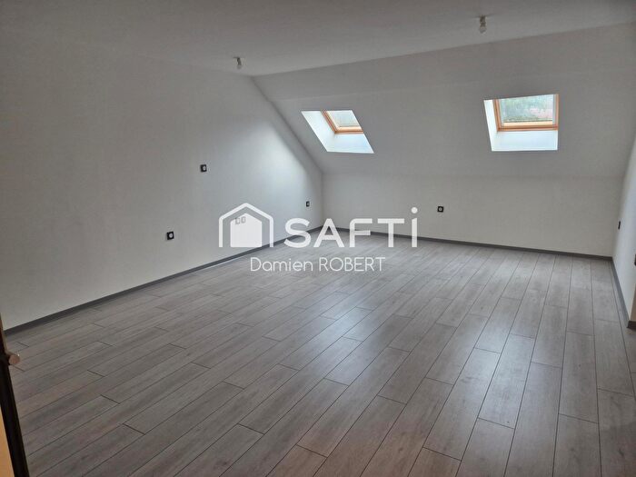 Appartement à vendre - Burgille - 4 pièces - 3 chambres