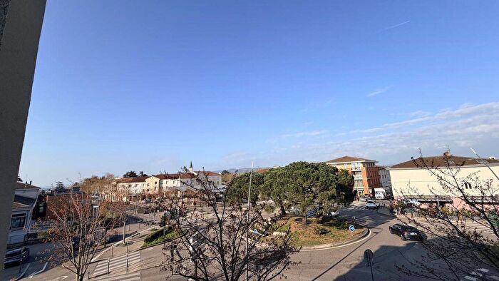 Appartement à louer - La Tour-de-Salvagny - 1 pièce