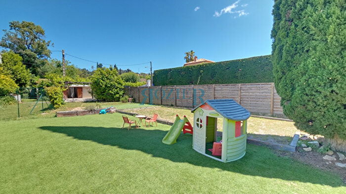 Mougins, Le Colombier, Colombe, Cabrières, Le Bordé : Appartement 4 pièces à vendre