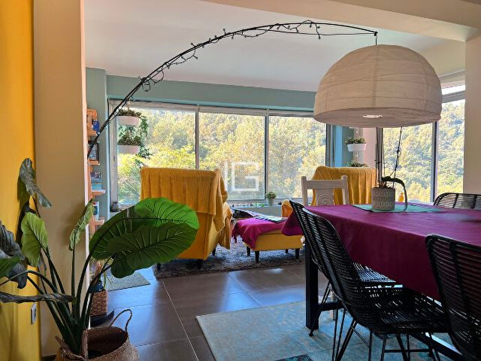 Maison à vendre - La Seyne-sur-Mer, Sud - 7 pièces - 5 chambres