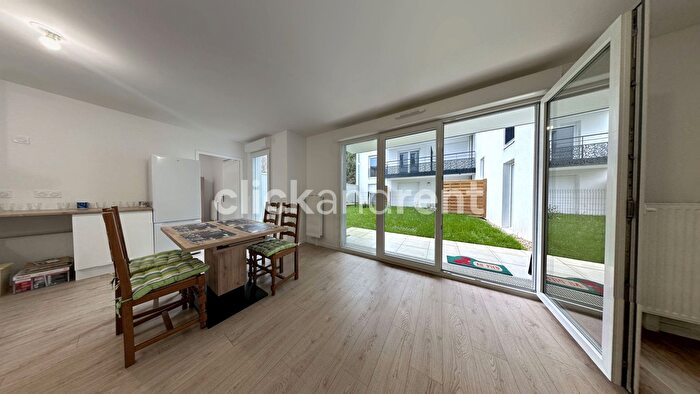 Appartement à louer - Villeneuve-la-Garenne, Centre-ville - 3 pièces - 2 chambres