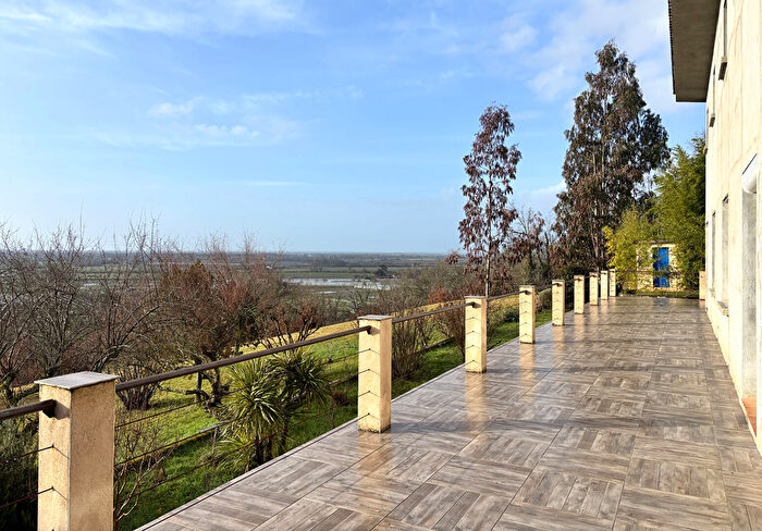 Maison à vendre - Piquecos - 8 pièces - 5 chambres