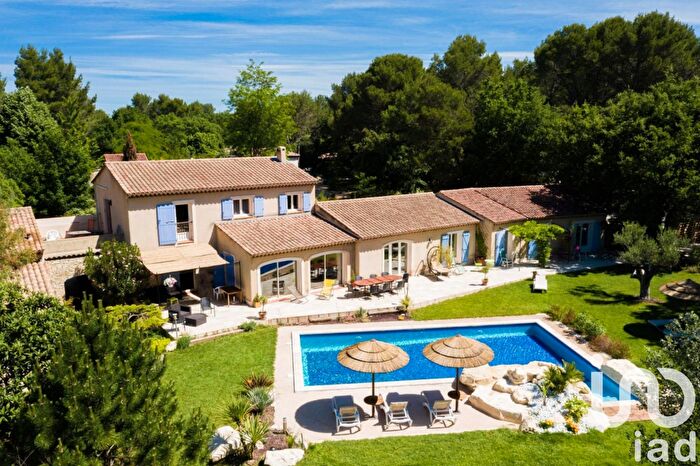 Maison à vendre - Saint-Cannat - 11 pièces - 9 chambres