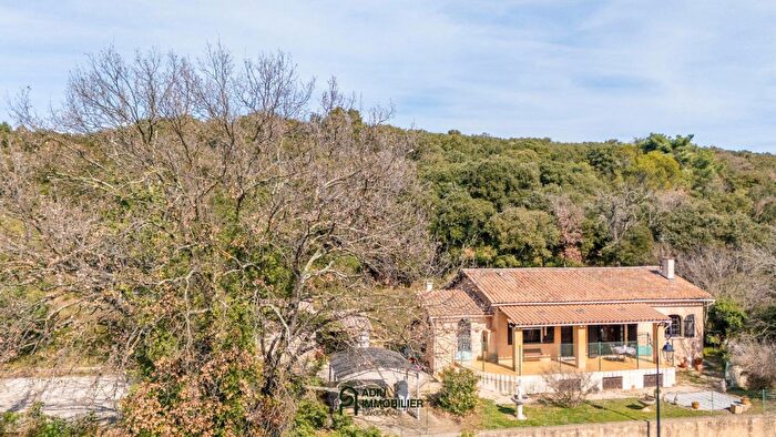 Maison à vendre - Uzès - 4 pièces - 3 chambres