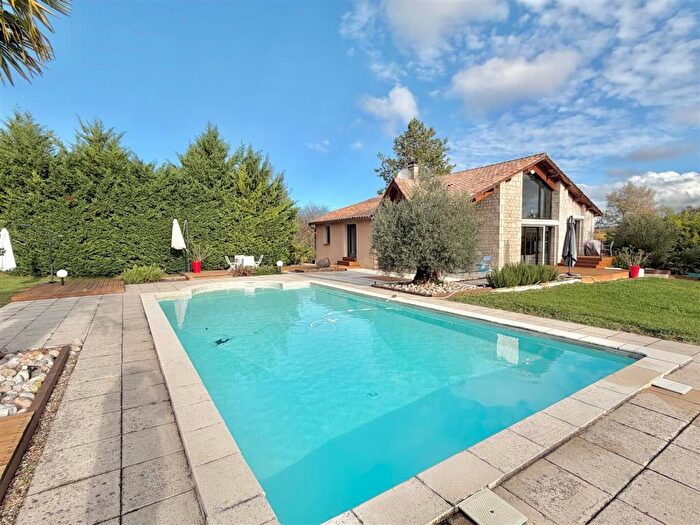 Maison à vendre - Lalbenque - 5 pièces - 3 chambres