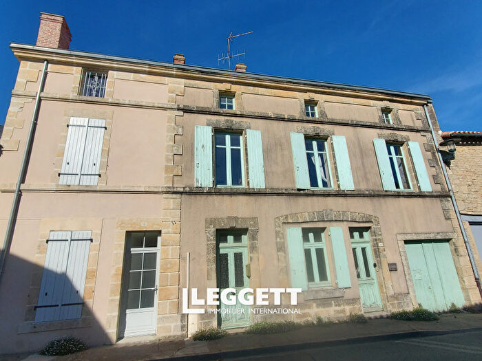 Maison à vendre - Foussais-Payré - 11 pièces - 6 chambres