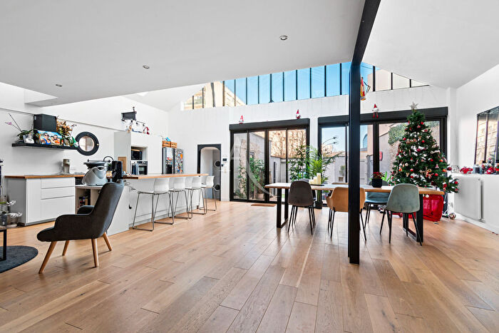 Maison à vendre - Suresnes, Liberté - 7 pièces - 6 chambres