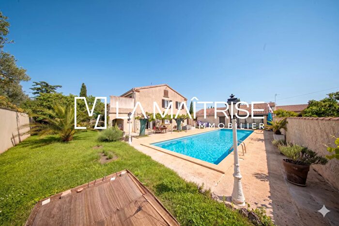 Maison 10 pièces à Saint-Maximin-la-Sainte-Baume, Clos de Roques, à vendre