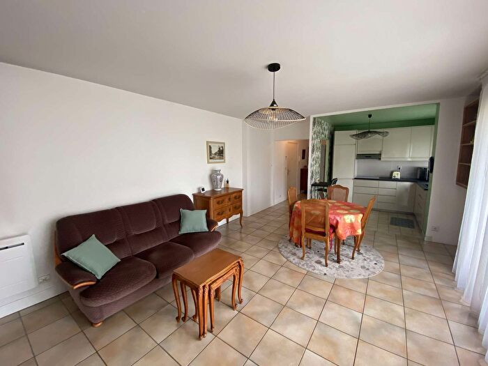 Livry-Gargan, Gargan : Appartement 3 pièces à vendre