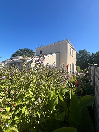 Branne : Maison 4 pièces à vendre