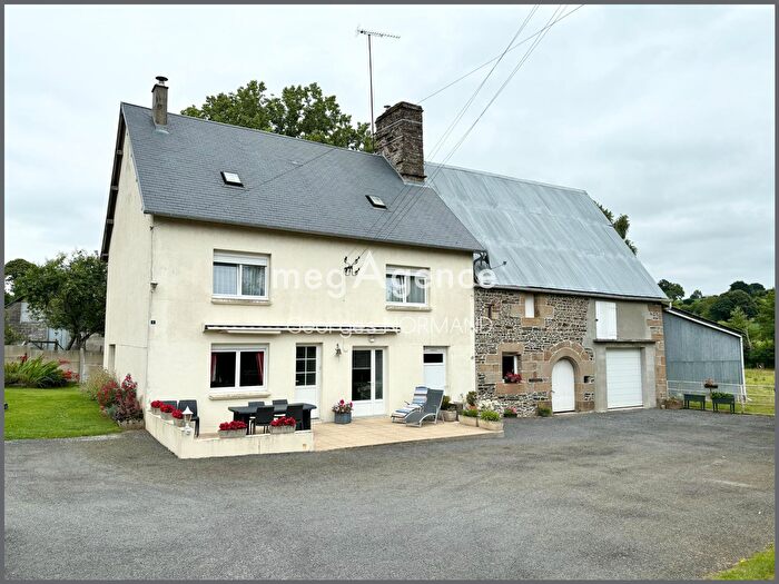 Saint-Laurent-de-Cuves : Maison 4 pièces à vendre
