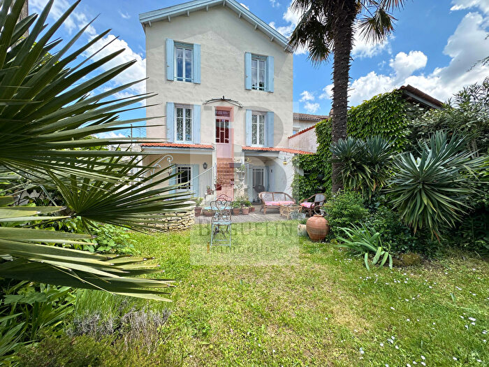 Maison à vendre - Fouras - 8 pièces - 5 chambres