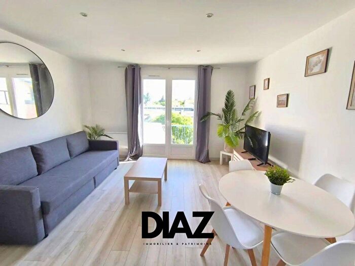 Appartement 4 pièces à Alès, à louer