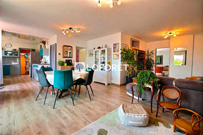 Maison à vendre - Saint-Martin-la-Plaine - 5 pièces - 3 chambres